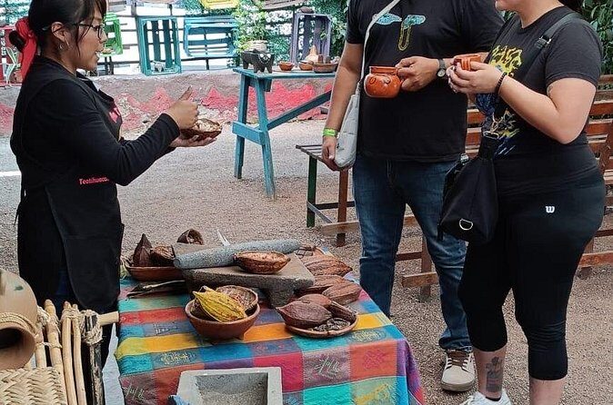 Teotihuacan with guide + Breakfast in LA CUEVA + Transportation from CDMX - Artisan Workshop and Spirit Tasting in Pueblo Mágico