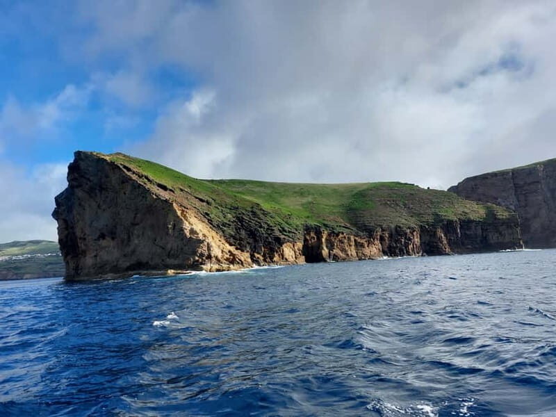 Terceira Island:Ilheus das Cabras -Boat Trip - An In-Depth Look at the Ilheus das Cabras Boat Trip