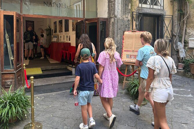 The 10 flavors of Naples tastings in the historic center - Key Points