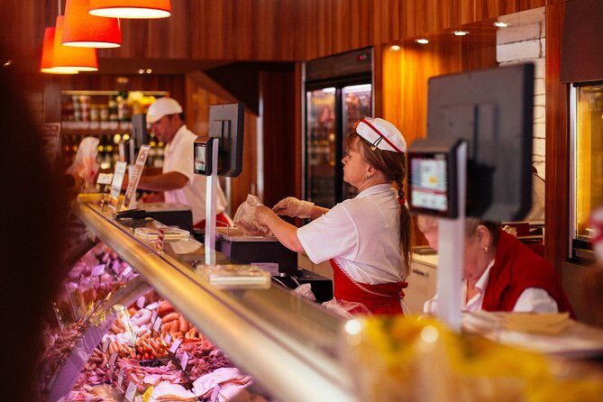 The 10 Tastings of Prague With Locals: Private Food Tour - What Makes This Tour Stand Out