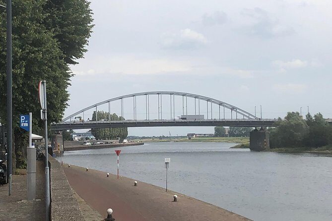 The Battle of Arnhem (from Amsterdam) - A Closer Look at the Arnhem WWII Tour