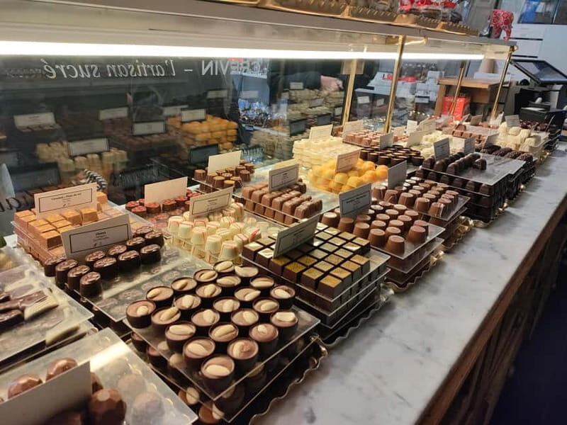 Thé best chocolate in Bruges! Private tour! - FAQs