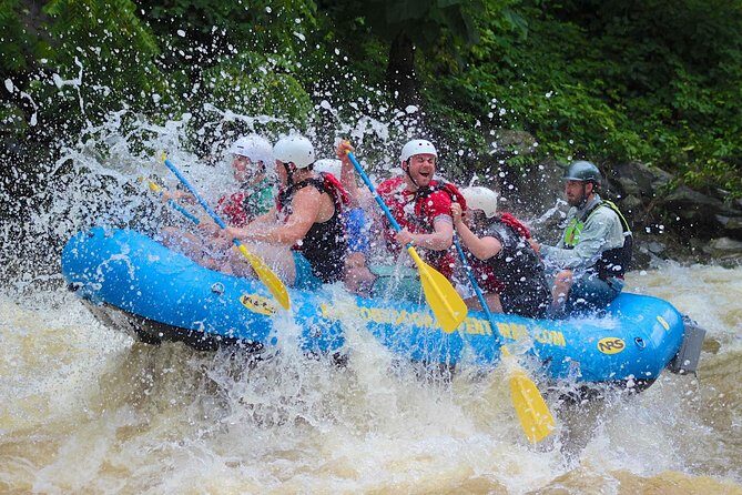 The Best Whitewater Rafting - The Best Whitewater Rafting: An Honest Look at an Adventure Packed with Excitement