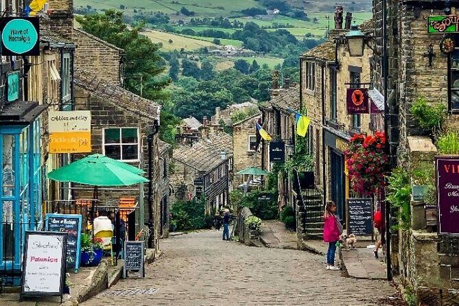 The Dales and Bronte Country Small-Group Tour from Manchester - Key Points