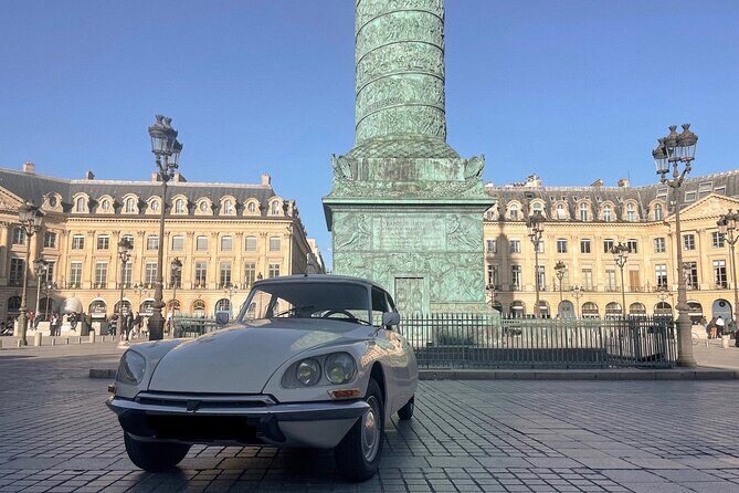 The Essentials of Paris in a Classic Open Top Car Citroën DS - The Value of the Experience