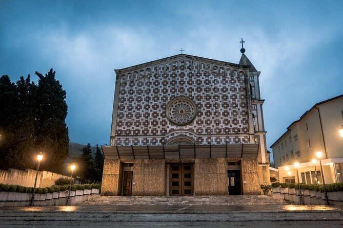 The Eucharistic Miracle & the Holy Face Private Tour from Rome - Key Points  