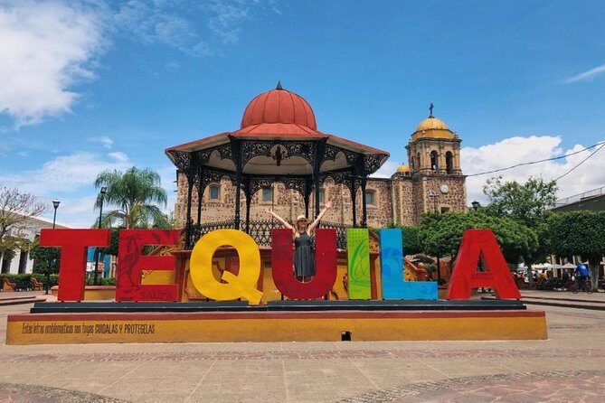 The Fire TOUR - Pyramids, Volcanoes, Agaves & Tequila - The Agave Landscape