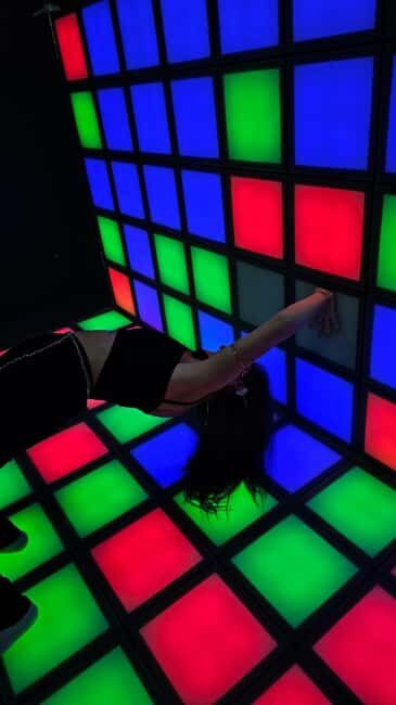 The Floor is Lava in Tirana Escape Room - Introduction to the "Floor is Lava" Experience