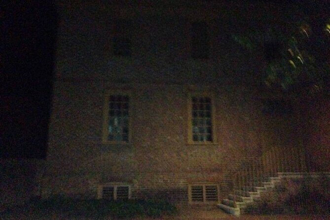 The Ghost Tour Boos and Booze Haunted Pub Crawl - Exploring Williamsburg’s Haunted Streets
