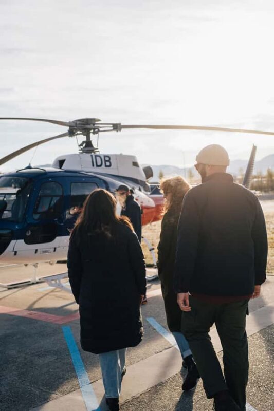 The Grand Circle 35-Minute Helicopter Tour & Alpine Landing - The Allure of Queenstown from Above
