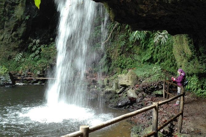 The Great waterfalls Hiking tour - Key Points: