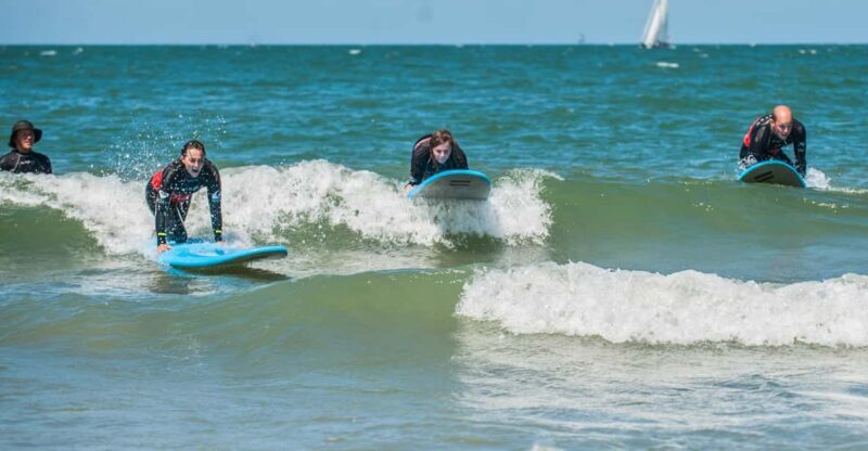 The Hague: Beginner's Surf Lesson Adults - The Facilities and What’s Included