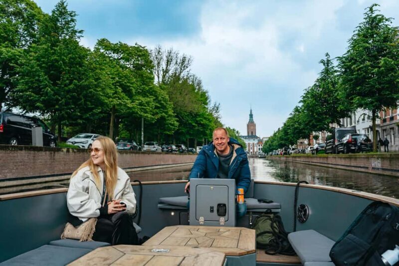 The Hague: Canal Cruise - A Closer Look at the Canal Cruise Experience