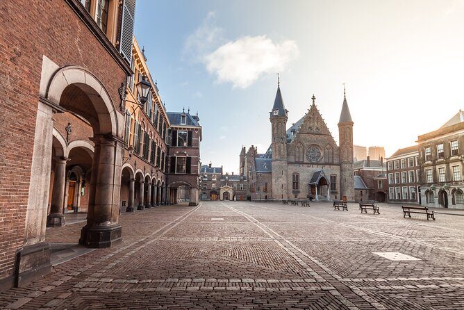 The Hague: City Walk Audio Guide in 7 Languages on your Phone - Duration & Flexibility