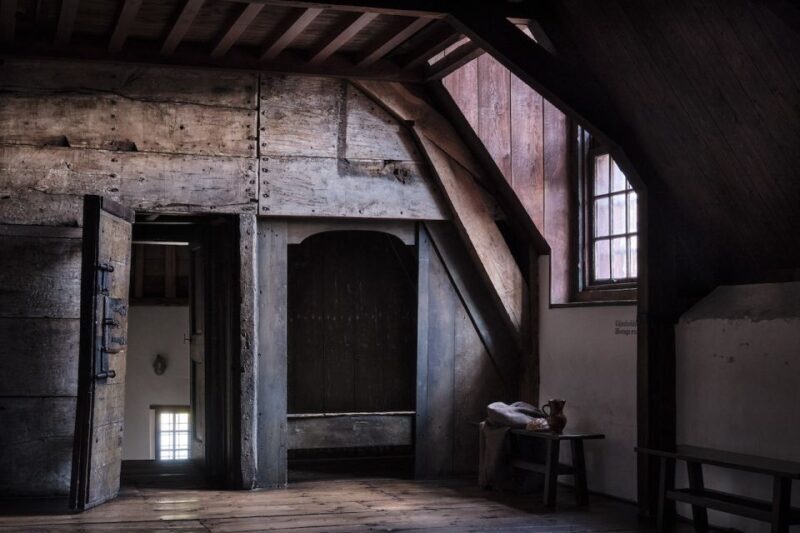 The Hague: Prison Gate Museum - Practical Details and Value