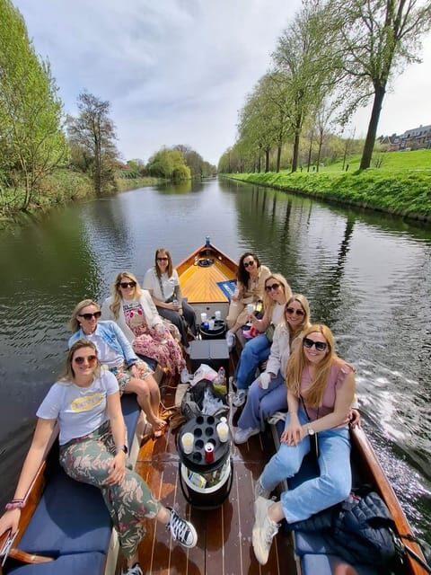 The Hague: Private Boattour up to 10 persons - The Itinerary and What You’ll See