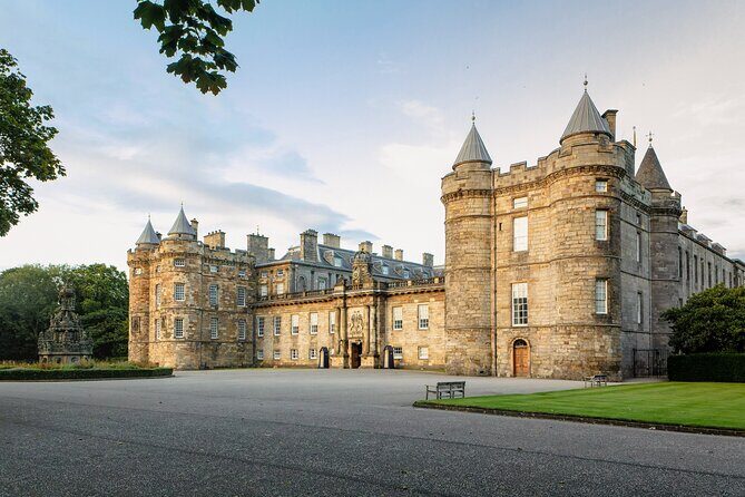 The King's Gallery, Palace of Holyroodhouse - Key Points
