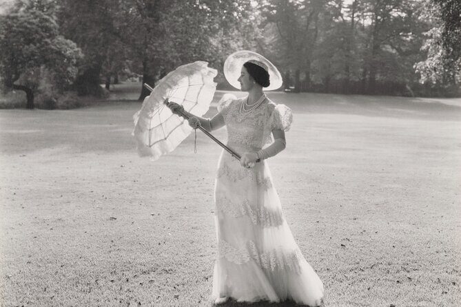 The Kings Gallery - Queen Elizabeth II: Her Life in Style - Authentic Insights from Visitors