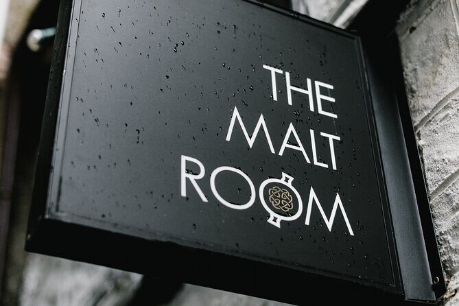 The Malt Room Whisky Gigs - Authenticity and Local Flavor