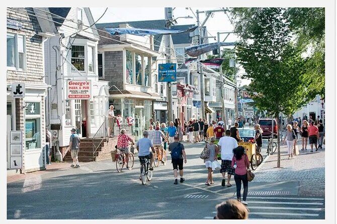 The Martinis & Mingle Tour - An In-Depth Look at the Martinis & Mingle Tour