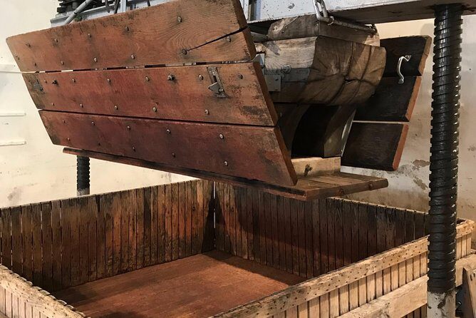 The Must-sees 3h30 from Epernay (Private Half day Champagne Tour) - The Sum Up