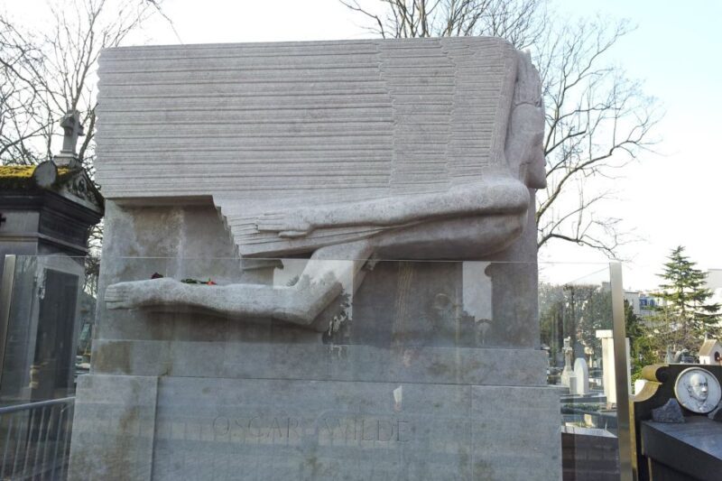 The Père Lachaise Cemetery: Guided 2-Hour Small-Group Tour - What is the Père Lachaise Cemetery Tour?