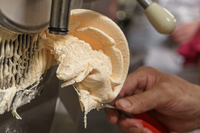 The Real Italian Artisan Gelato - An In-Depth Look at the Gelato-Making Tour