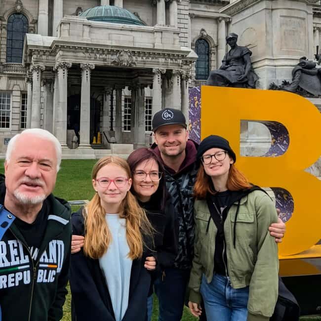 The Real Story of Belfast: walking tour with a local guide - Starting Point and Itinerary Overview