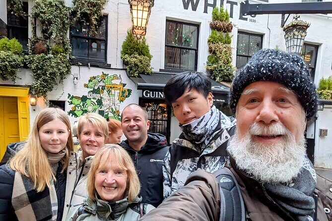 The Real Story of Belfast walking tour with a local guide - Key Points