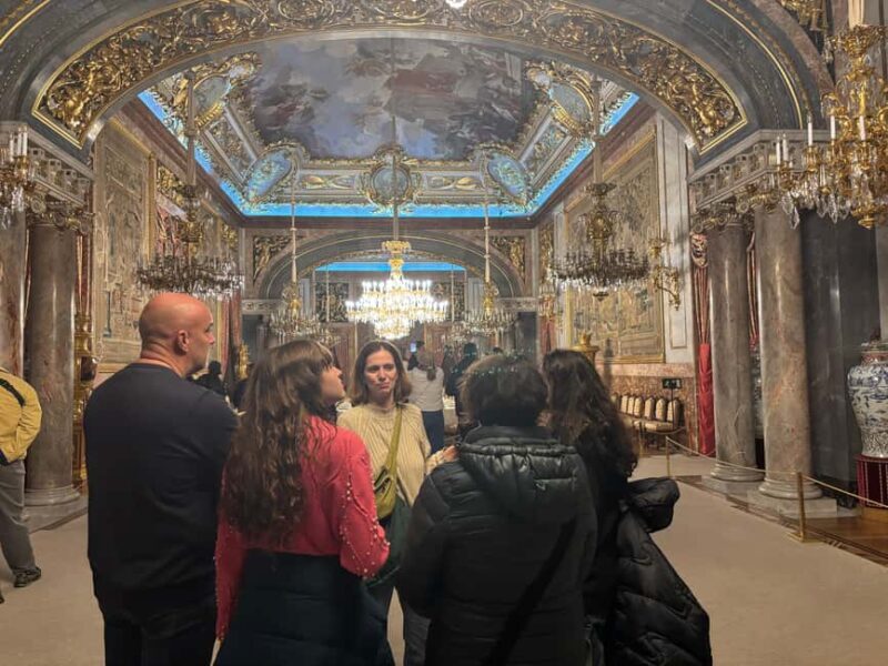 The Royal Palace of Madrid: Small Group Guided Tour - The Experience on the Ground