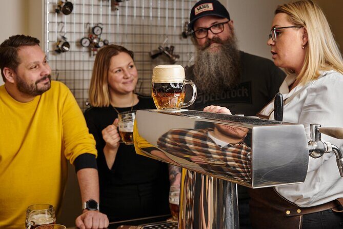 The School of Beer: Traditional Czech Art of Pouring Beer - Practical Details and Tips