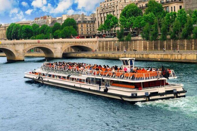 The Seine River Cruise - What to Expect from the Seine River Cruise Experience
