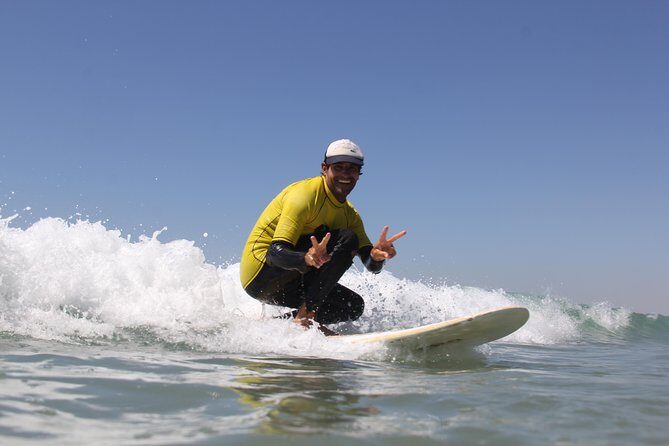 The Surf Instructor in Costa da Caparica - Key Points