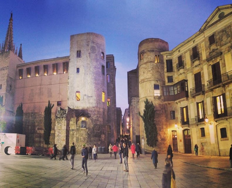 The Timeless Beauty of Barcelonas Gothic and Born Quarters - The Jewish Quarter and the Resilience of Barcelona