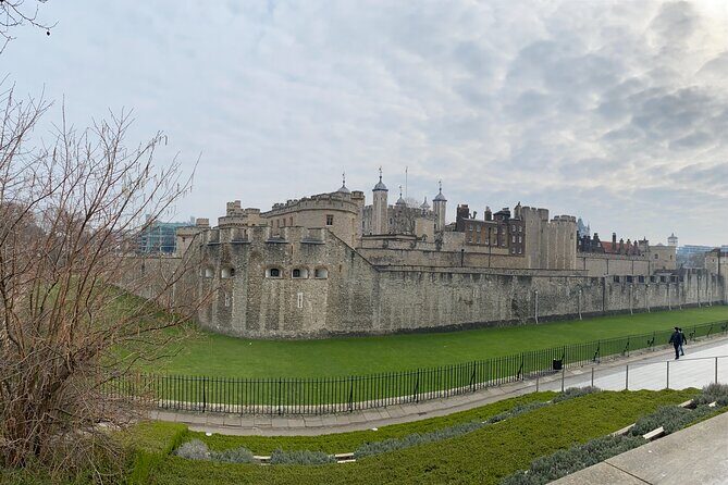 The Tower of London - Small Group Tour with a Local Expert - A Practical Breakdown of the Tour Experience