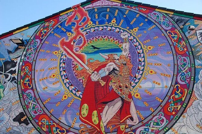 The Troubles and iconic award winning taxi 2hr private cab tour - The Experience and What It Means for Travelers