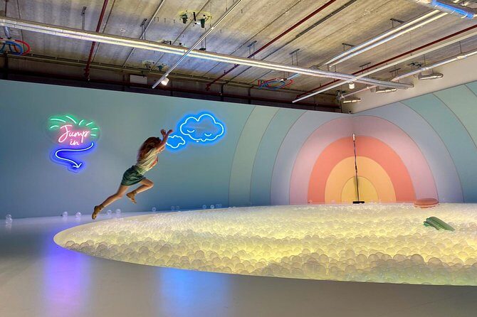 The Upside Down Museum Amsterdam Admission Ticket - Practical Tips for Visiting