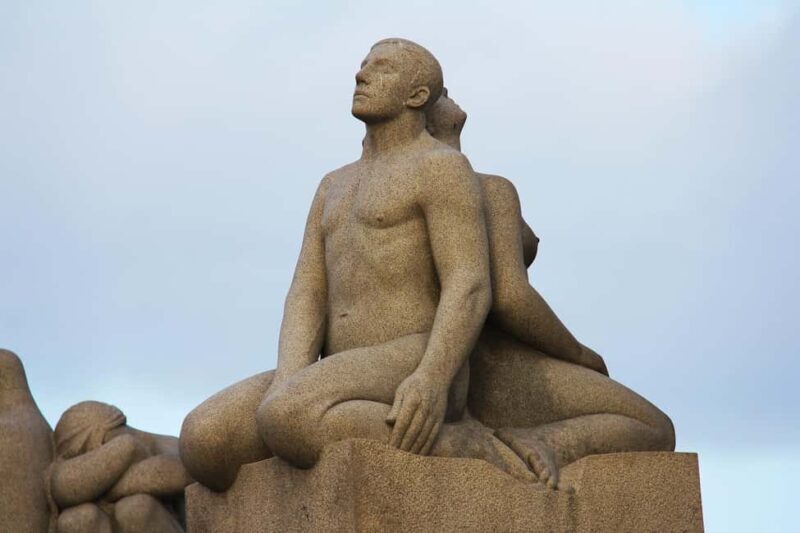 The Vigeland Park Walk with a Local in Oslo - Detailed Breakdown of the Itinerary