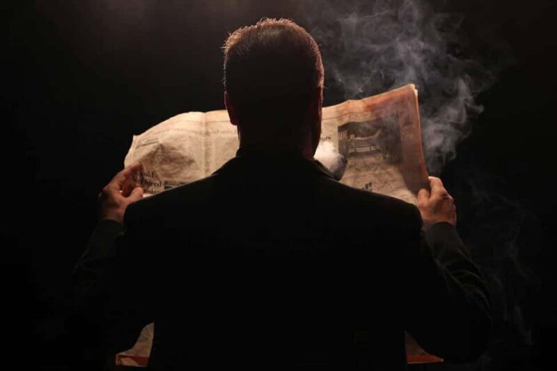 Theatre in Paris: The Bald Soprano (La cantatrice chauve) - The Experience: A Closer Look at the Play and Venue