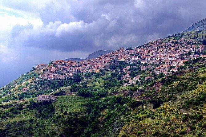 Thermopylae, Meteora and Delphi Private Full Day Tour - FAQ