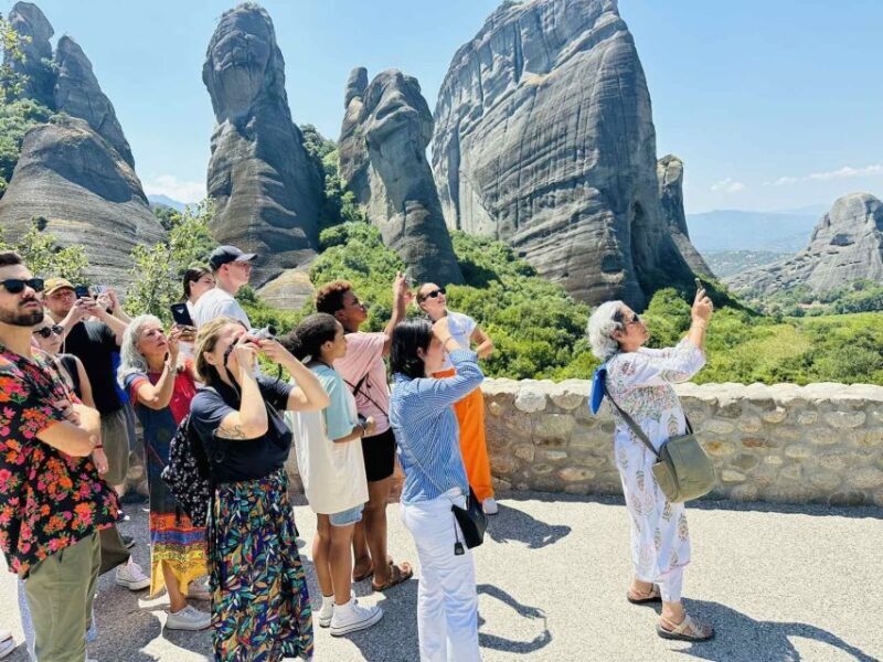 Thessaloniki : Meteora Full-Day Bus Trip with Local Guide - Practical Tips for Your Trip