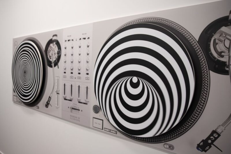 Thessaloniki: Museum of Illusions Admission Ticket - Who Should Visit?