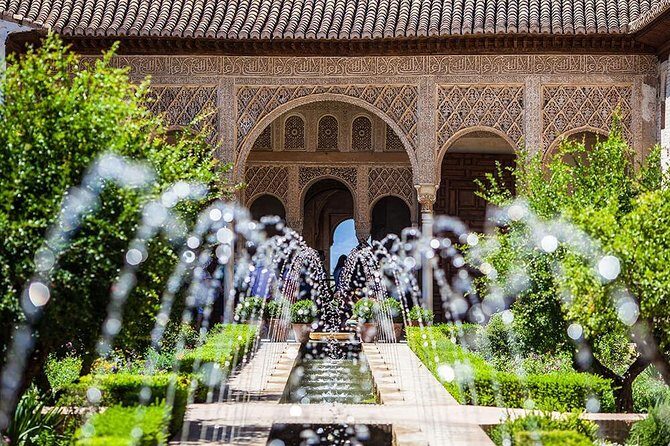 Tickets included: Alhambra Tour (Gardens, Alcazaba, Generalife) - The Itinerary: What to Expect