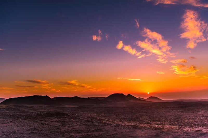 Timanfaya National Park: Evening Tour with Volcano Dinner - The Experience in Detail