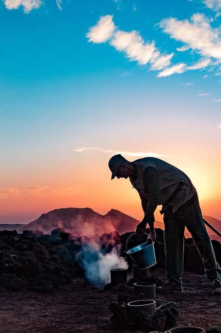 Timanfaya National Park: Evening Tour with Volcano Dinner - Who Might Not Love This Tour?