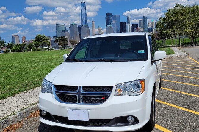 Times Square NYC to EWR Newark International Airport - Why Choose a Private Transfer from Times Square to EWR?