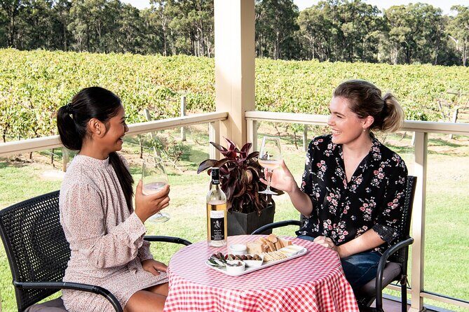 Tintilla Estate: Wine Tasting with a Meat and Cheese Platter - Key Points
