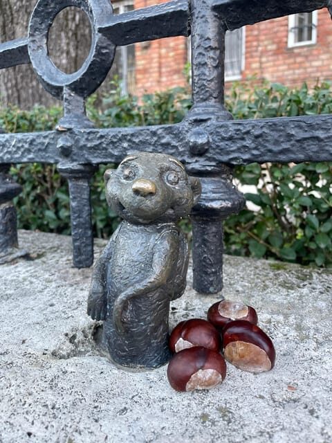 Tiny Sculptures, Big Stories: Kolodko mini statue tour - Key Points