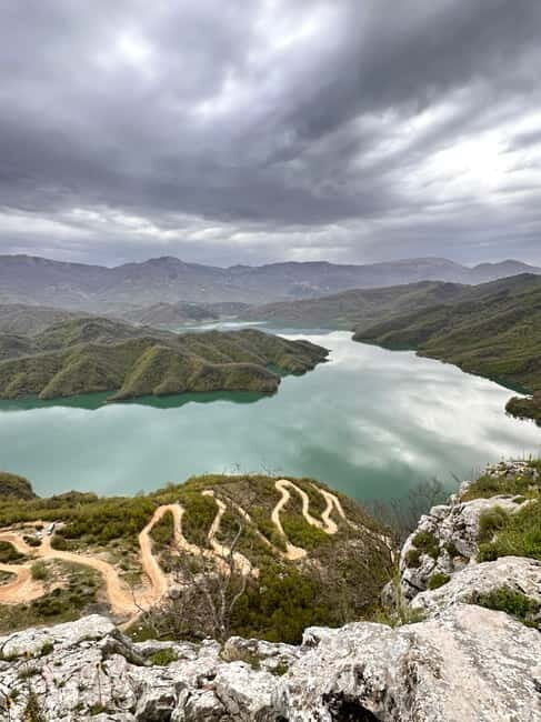 Tirana/Durres: Bovilla Lake and Mt. Gamti Off-Road 4x4 Tour - An In-Depth Look at the Experience