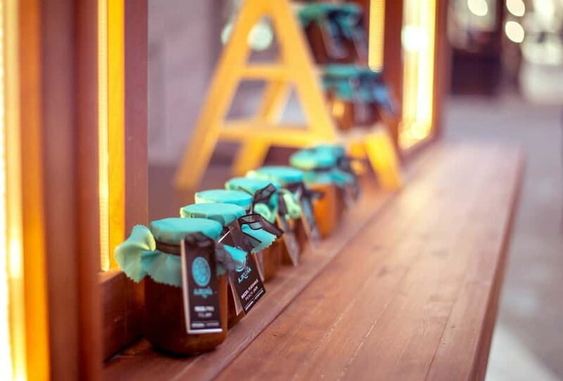 Tirana: Guided Walking Tour Breakfast & Lunch Included - Key Points